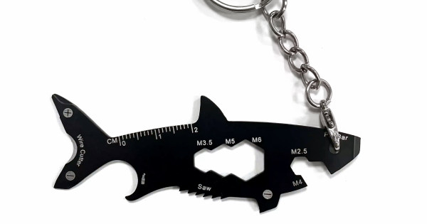 MULTI TOOL SHARK STAINLESS STEEL KEYCHAIN